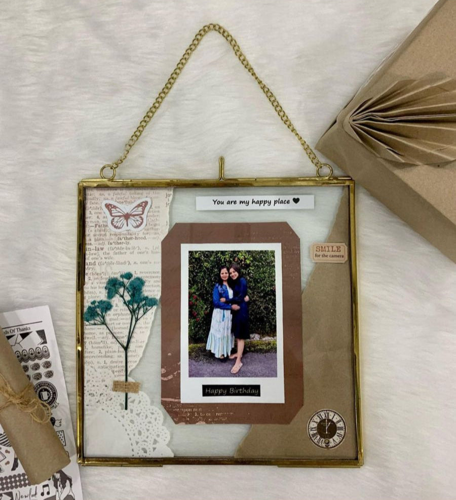 Golden Moments Frame – The Memory Vault
